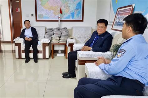 机场公安局局长杨华前往兰州中川国际机场公司交流座谈澎湃号·政务澎湃新闻 The Paper
