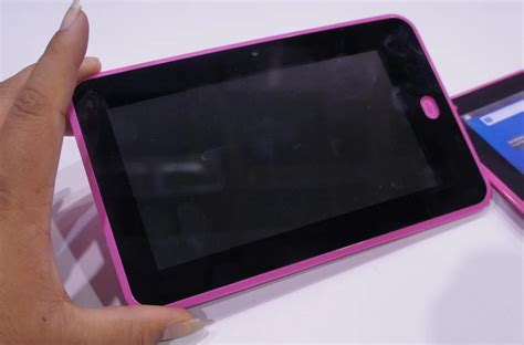 200 Hello Kitty Android Tablet Coming Holiday 2012 Video
