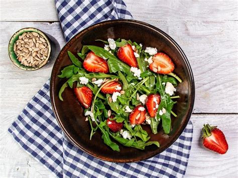 5 изумительно вкусных и простых салатов с рикоттой Marieclaire