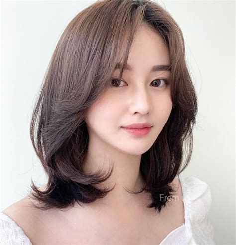 70 Brightest Medium Layered Haircuts To Light You Up Hairstyles For