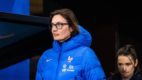 Corinne Diacre Will Französische Nationaltrainerin Bleiben Kicker