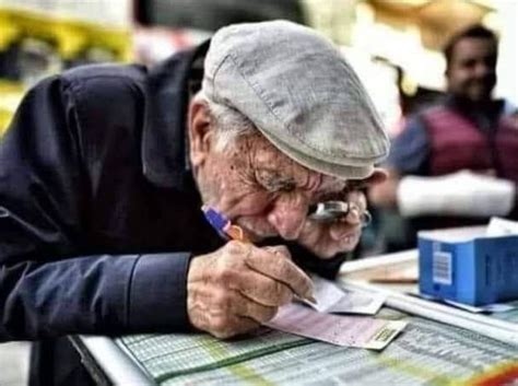 Lotto da en büyük ikramiye yaşlı bir dedeye çıkmış