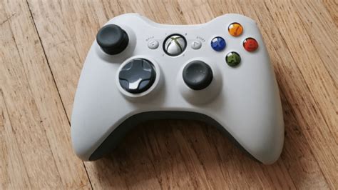 How To Use An Xbox One Controller On An Xbox 360 Answered