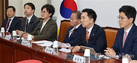 與 이재명 영수회담 제안은 방탄 전략여야 대표회담 해야 나무뉴스