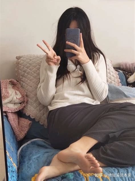 美足美脚围观：又是一年开学季，您心中的校园初恋玉足是谁的？ 知乎