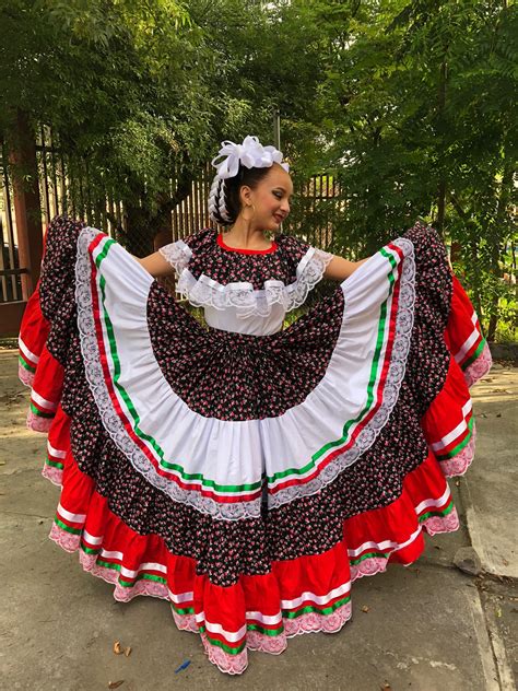 Sinaloa Ballet Folklorico Dancers Tree Skirts Christmas Tree Skirt
