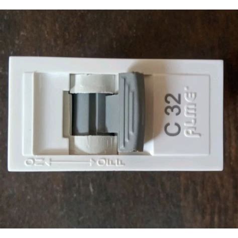 32a 1 Pole Modular Circuit Breakers Mcb At Best Price In Thane Id 2850866701433