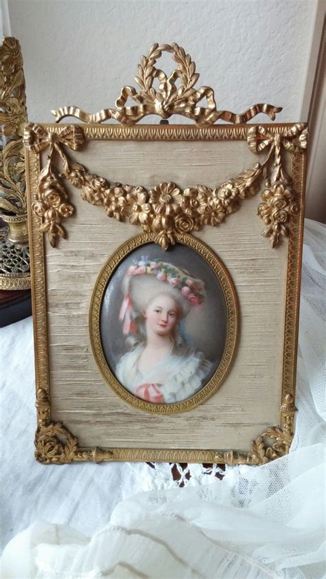 Antique Picture Frames Picture Frame Display Antique Frames Photo