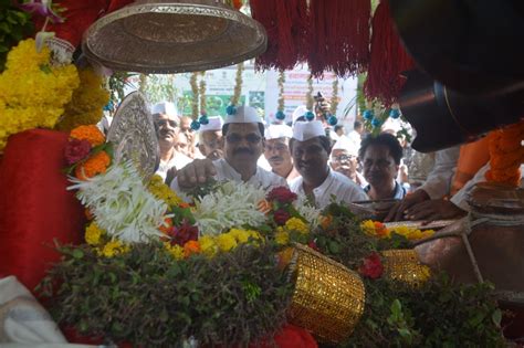 Mynmc श्री संत निवृत्तीनाथ महाराज पालखीचे मनपातर्फे