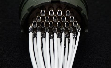 電子部品のはんだ付けギャラリー ｜ 製作者は『はんだ付け技能検定1級』