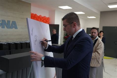 Hristijan Mickoski Денес е значаен ден за економскиот развој и можностите што ги отвораме за