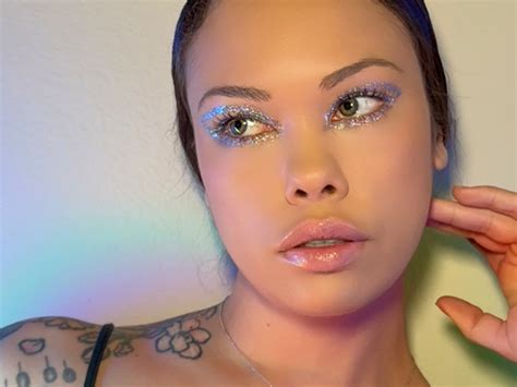 Light Blue Makeup