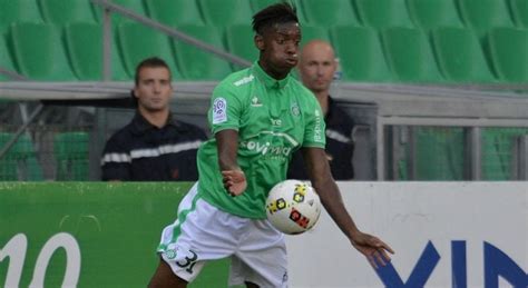 L2 Paris Fc Dylan Saint Louis En Renfort Mercato 365