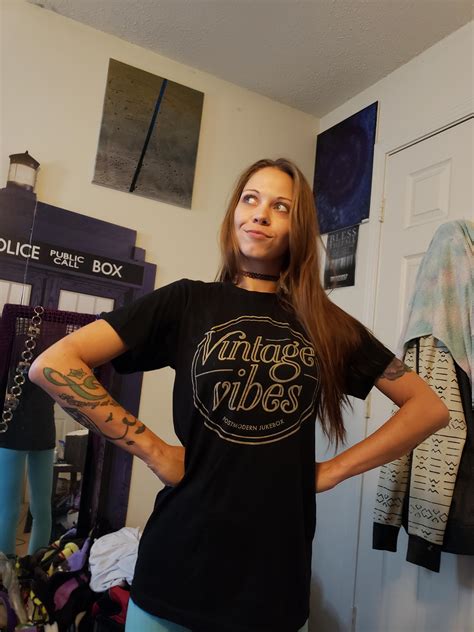 Always Feeling Out The Vibes Scrolller