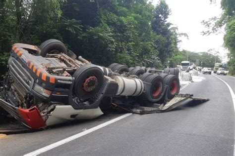 Acidente Com Vítima Fatal Bloqueia Pista Norte Da Anchieta No Sentido