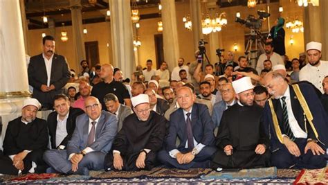 بحضور وزير الأوقاف والمفتي محافظ القاهرة يشهد احتفال الطرق الصوفية
