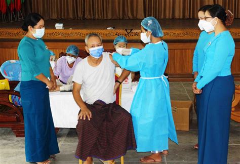 ကသာမြို့၌ စက်တင်ဘာလအတွင်း ကိုဗစ် ၁၉ ရောဂါ ကာကွယ်ဆေး ပထမအကြိမ်ထိုးနှံပြီးသူများ အား ဒုတိယအကြိမ