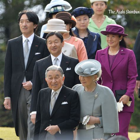 朝日新聞 映像報道部 On Twitter 【写真まとめ】園遊会の歩み 天皇陛下、上皇さまの若き日の姿も