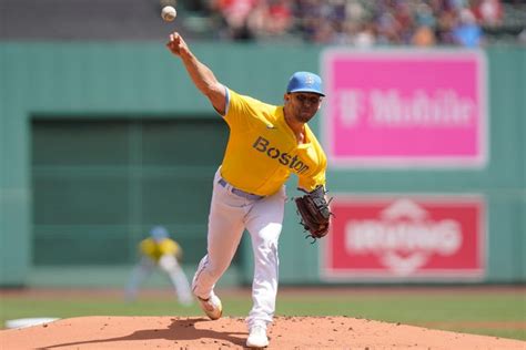 Boston Red Sox Uniforms Why Are The Sox Wearing Yellow And Blue