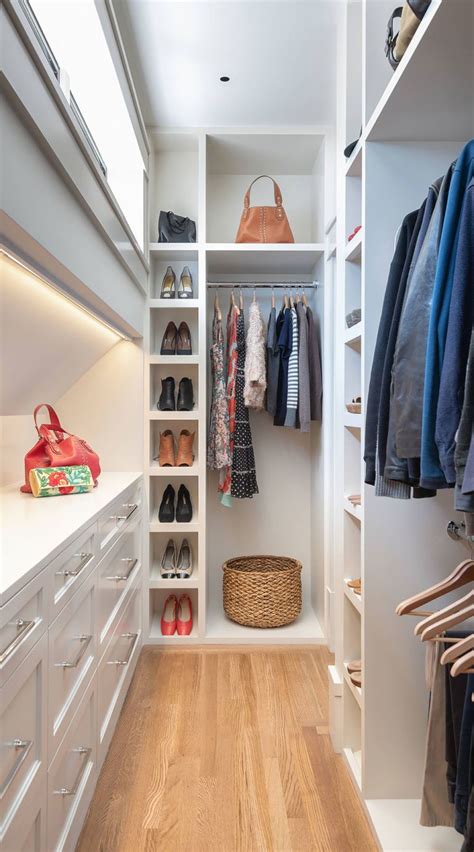 62 Luxury Walk In Closet Organized Look Elegant Closets Narrow