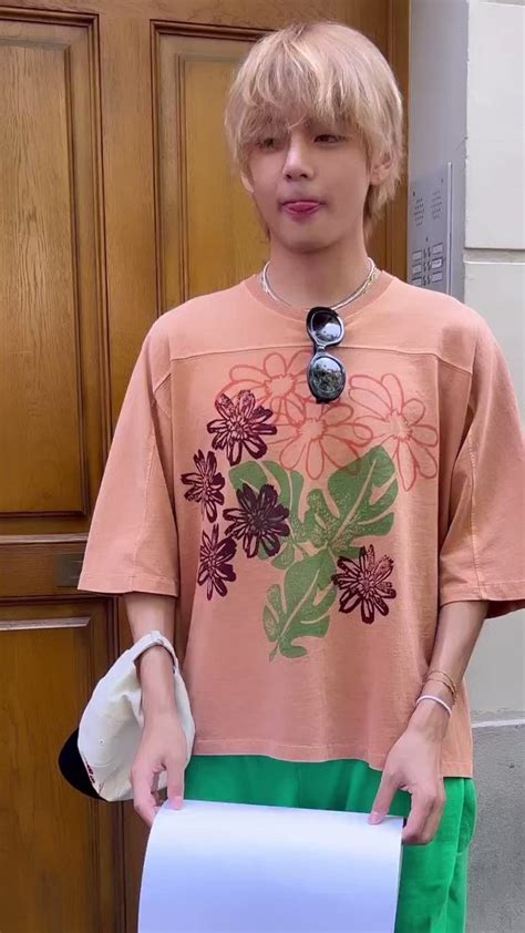 BTS Charts Translations On Twitter V Instagram Story