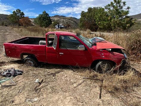 Por Exceso De Velocidad Vuelca En Oaxaca Conductor Se Da A La Fuga