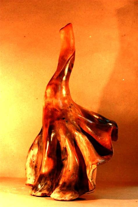 Vase Aflutter