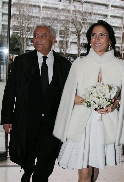 Photo Exclusif Mariage de François Bennaceur et Cyrine à la mairie