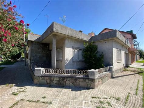 Venta Casa 2 Dormitorios 100m2 1 Cochera Brown 1200 Campana Zona