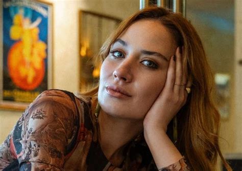 Ilayda Cevik Età Marito E Figli Vita Privata Chi è Betul Di Terra Amara