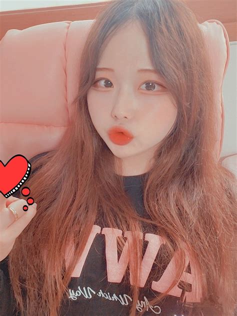 오예린 Tg수원 On Twitter 나왓뎡 오라방들 사진안올리니 팔로워떠러지규 넘하다냥😭😯😑 글서 과감