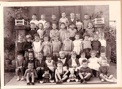 Photo De Classe Maternelle 1ere Année De 1963 Ecole Des Soeurs