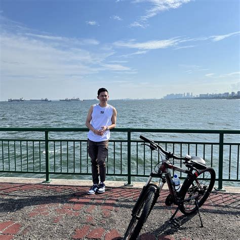 Federal Wings မြေပြင်ကရဲဘော်ရဲဘက်တွေကို Facebook