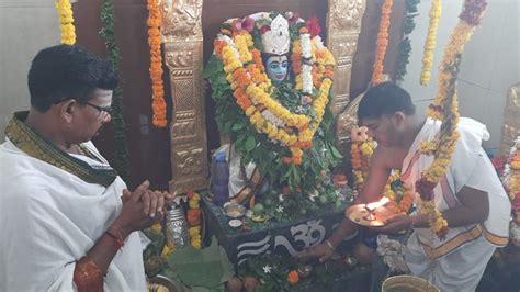 శివాలయాల్లో భక్తుల సందడి Devotees Crowd In Shiva Temples