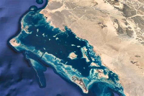 مشاريع السعودية On Twitter شركة البحر الأحمر للتطوير، تمنح عقدين