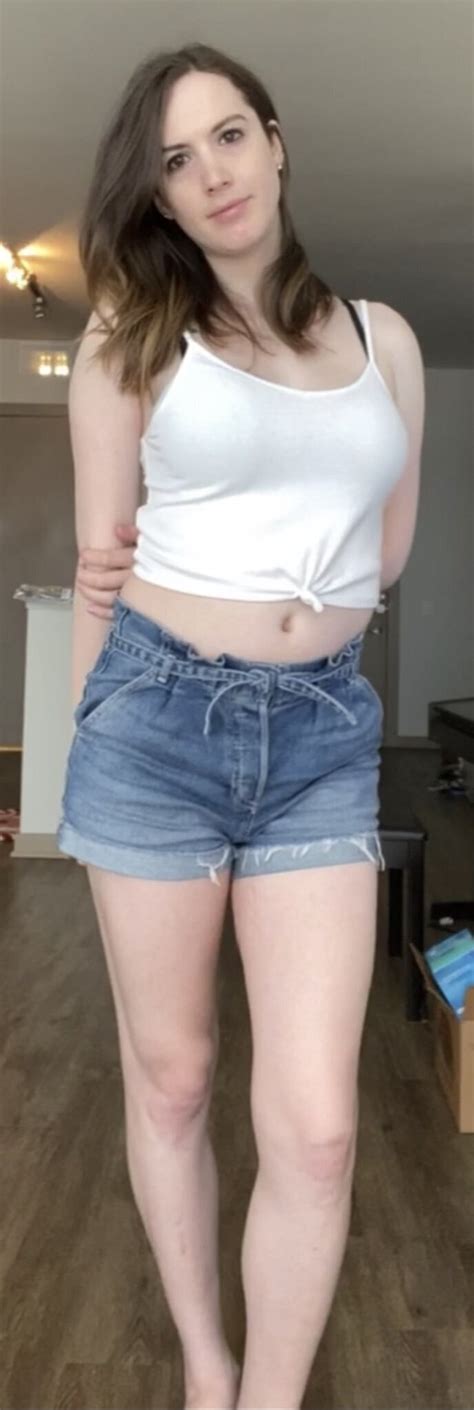 Hannah Lanser Photo 40