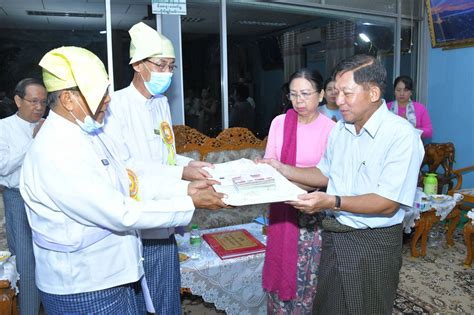 နိုင်ငံတော်စီမံအုပ်ချုပ်ရေးကောင်စီဥက္ကဋ္ဌ နိုင်ငံတော်ဝန်ကြီးချုပ် ဗိုလ