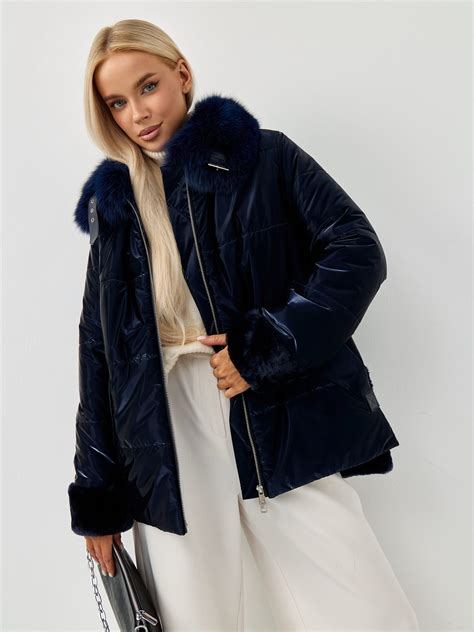 Зимняя куртка оверсайз с натуральным мехом