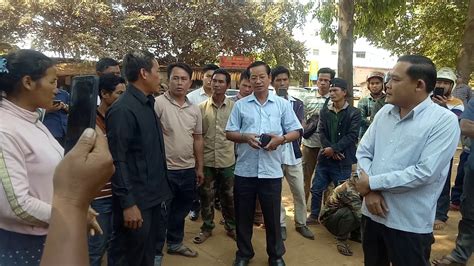 ឯកឧត្តម លន់ សុភាព អភិបាលរងខេត្តរតនគិរីមកសម្របសម្រួលជាមួយប្រជាពលរដ្ឋនៅមុខមន្ទីបរិស្ថានខេត្ត Youtube