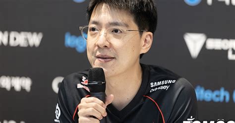 Lck 젠지전 앞둔 T1 김정균 감독 이길 수 있는 상대라는 마음가짐으로 준비