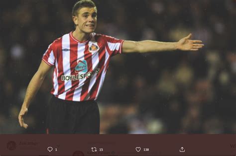 Video Kala Jordan Henderson Permalukan Scholes Dengan Nutmeg Nakal