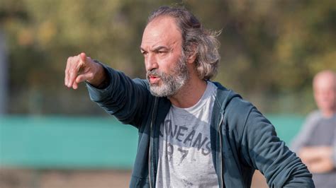 Cade A Bordo Campo Ex Allenatore Del Robbio Fa Causa Al Municipio La