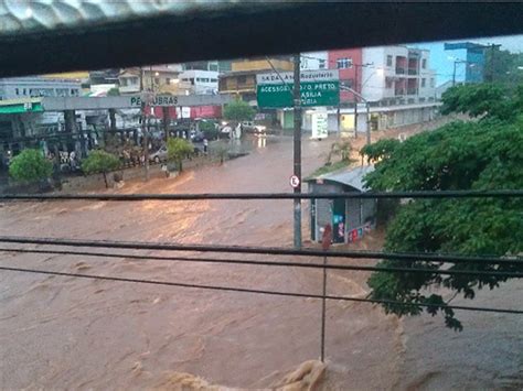 G1 Chuva Forte Atinge Belo Horizonte E Deixa Pontos De Alagamento