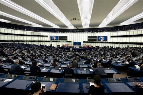 Il Parlamento Europeo Approva La Direttiva Sul Salario Minimo DIRE It