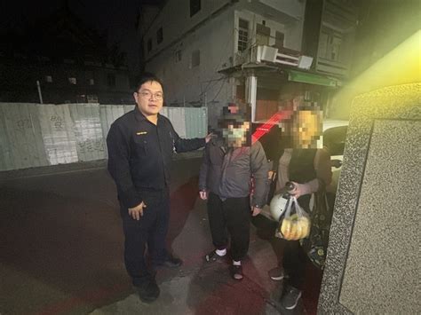 8旬翁騎車迷途 警靠定位手環速尋獲 Etenews