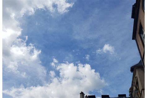 Insolite Les Fumées Des Incendies Du Canada Visibles Dans Le Ciel