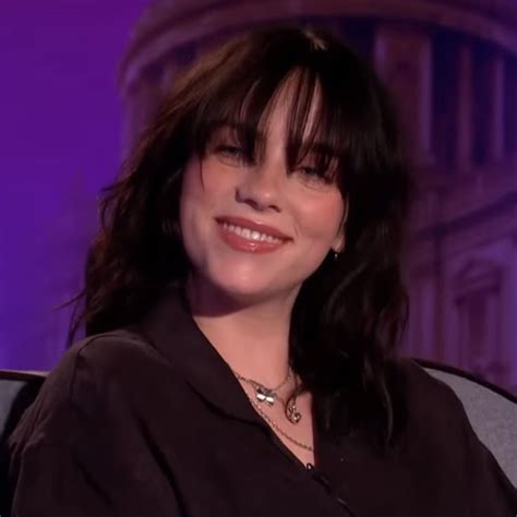 Billie Eilish On The Late Late Show Billie Billie Eilish Pretty People