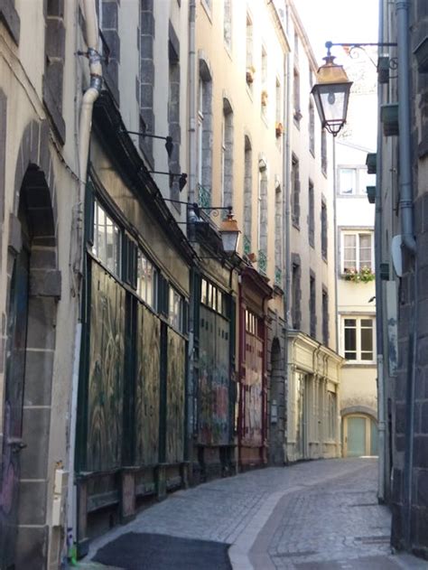 가로등 건물 건축 경치 좋은 거리 골목 관광 구시가지 그림 같은 덧문 도시 경관 도시 골목 도시 탐사 도시 풍경 도시의 랜턴 리옹 매력적인
