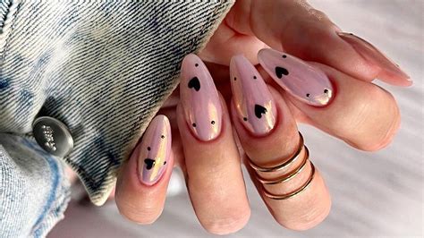 Simple Yet Stunning Nail Trends That Arent Just For Minimalists
