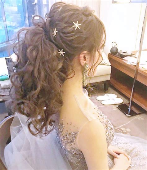 ウェディングドレスにぴったりの髪型30選♡『ゆるふわ』でおしゃれ花嫁に ウェディングニュース ウェディング ヘアスタイル